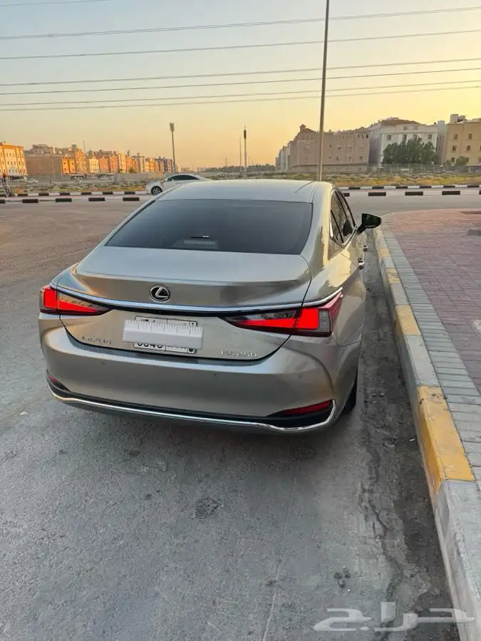 لكزس ES 250 AA 2023 | موقع حراج